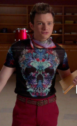 WornOnTV: Kurt’s floral skull graphic tee on Glee | Chris Colfer | Clothes and Wardrobe from TV