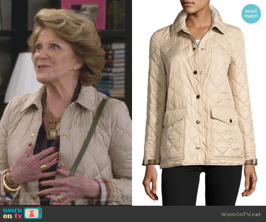 WornOnTV: Judy’s beige quilt patterned jacket on 9JKL | Linda Lavin ...