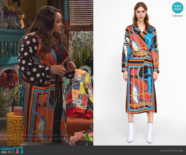 WornOnTV: Raven’s chain print wrap dress on Ravens Home | Raven-Symoné ...