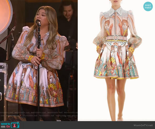 WornOnTV: Kelly’s printed mini skirt and top on The Kelly Clarkson Show ...