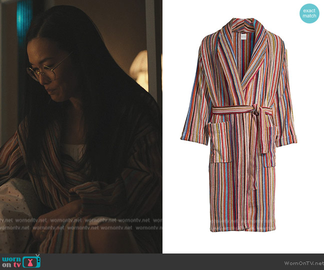WornOnTV: Amy’s striped robe on Beef | Ali Wong | Clothes and Wardrobe ...