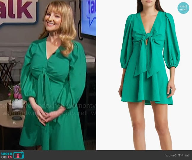 WornOnTV: Melissa Rauch’s green tie bust dress on The Talk | Clothes ...