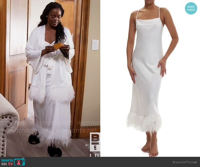 WornOnTV: Sabrina’s white feather trim robe and nightgown on Tyler ...