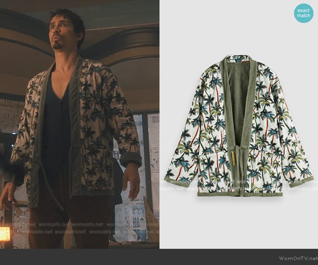 WornOnTV: Klaus’s palm print jacket on The Umbrella Academy | Robert ...