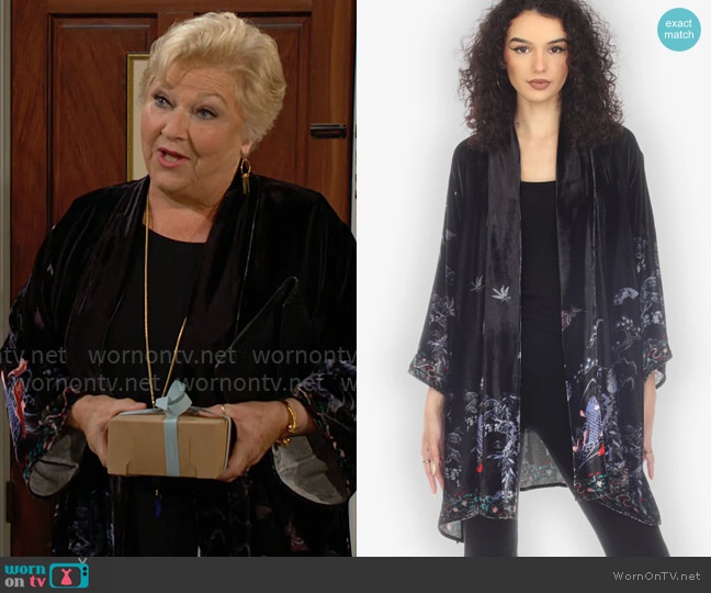 WornOnTV: Traci’s velvet jacket on The Young and the Restless | Beth ...