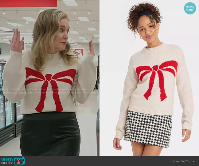 WornOnTV: Cara Sylvester’s white bow sweater on Today | Clothes and Wardrobe from TV