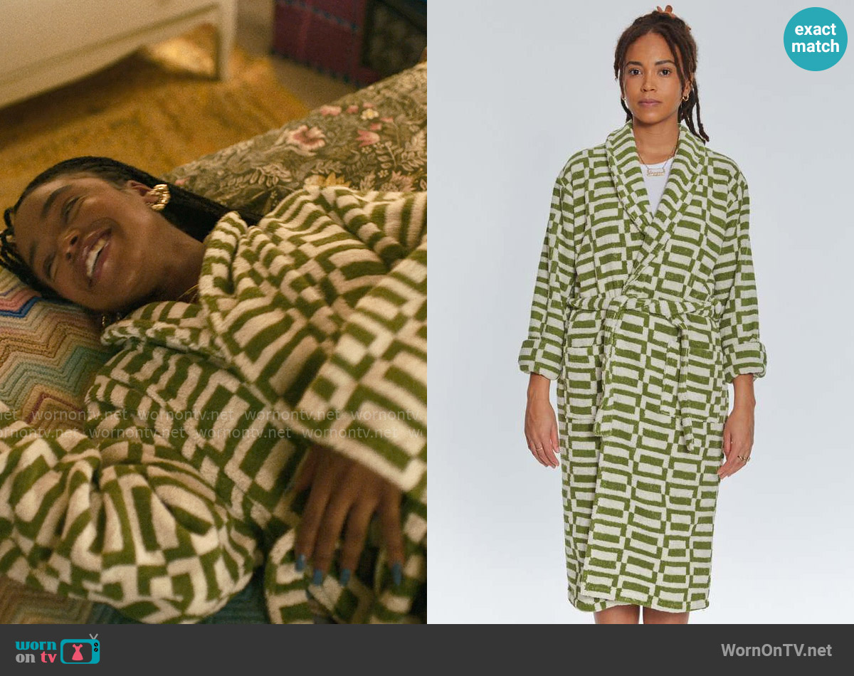 WornOnTV: Keisha’s green geometric print robe on Forever | Lovie Simone ...
