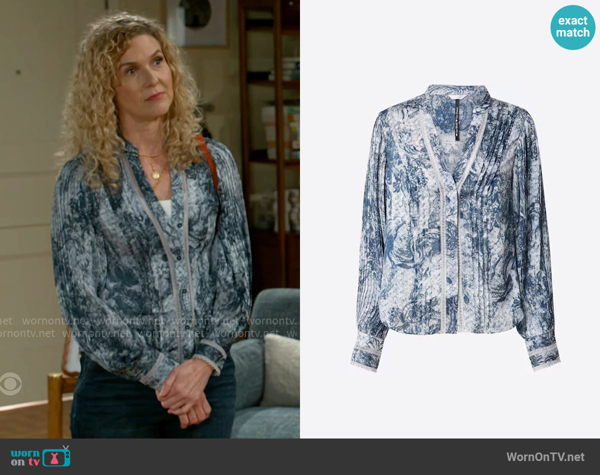 WornOnTV: Jan’s blue printed blouse on Beyond the Gates | Jerri Tubbs ...
