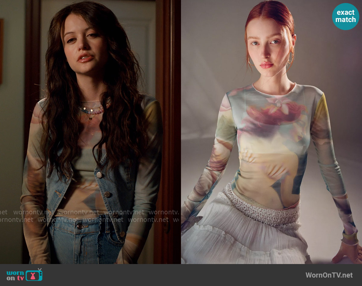 WornOnTV: Maxine’s printed mesh long sleeve top on Ginny & Georgia | Sara Waisglass | Clothes ...