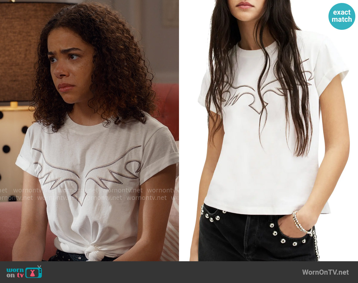 WornOnTV: Ginny’s white wings graphic tee on Ginny & Georgia | Antonia Gentry | Clothes and ...
