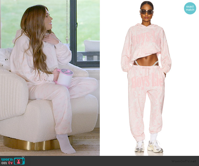 WornOnTV: Jessi’s pink printed sweatshirt and pants on The Secret Lives ...