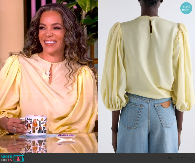 WornOnTV: Sunny’s yellow keyhole blouse on The View | Sunny Hostin | Clothes and Wardrobe from TV