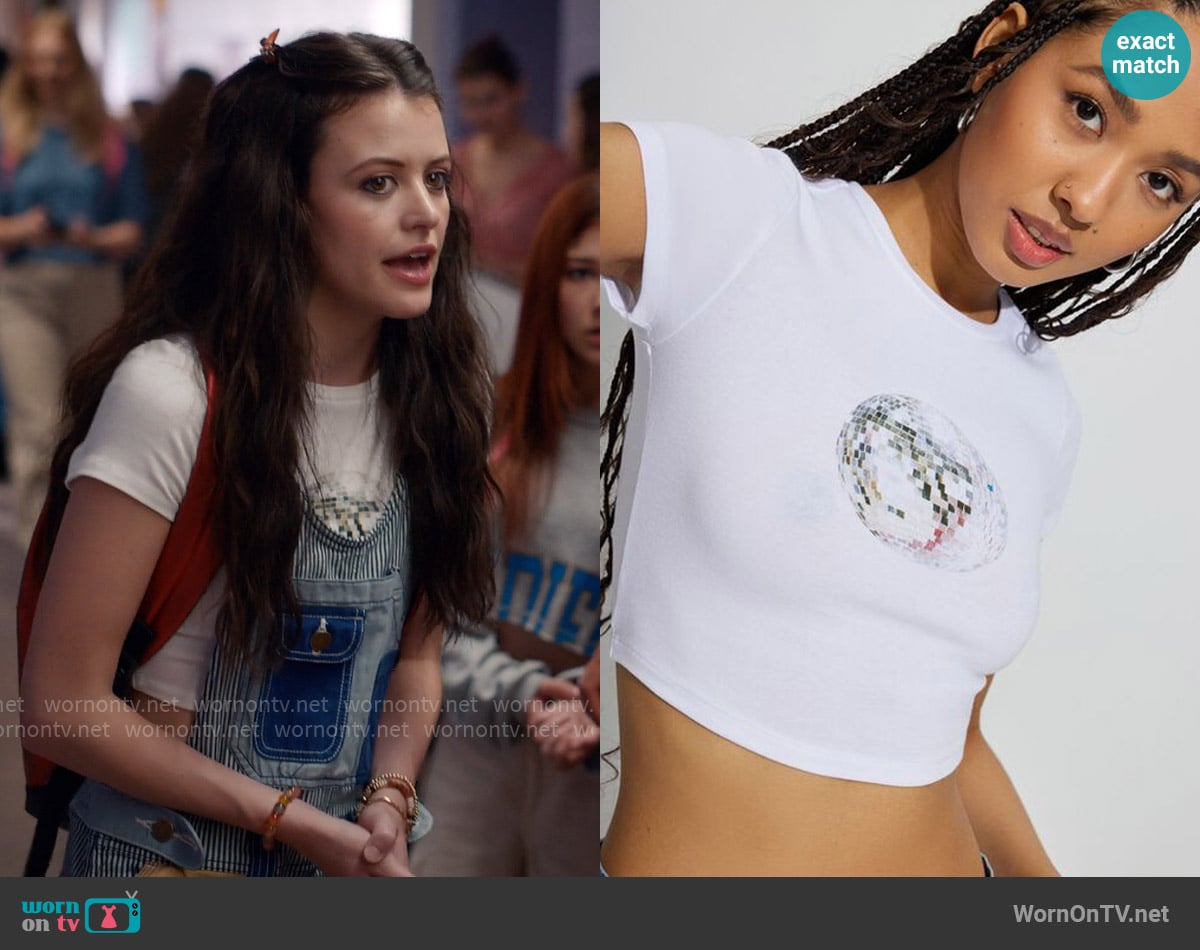 WornOnTV: Maxine’s striped overalls and mirror ball top on Ginny ...