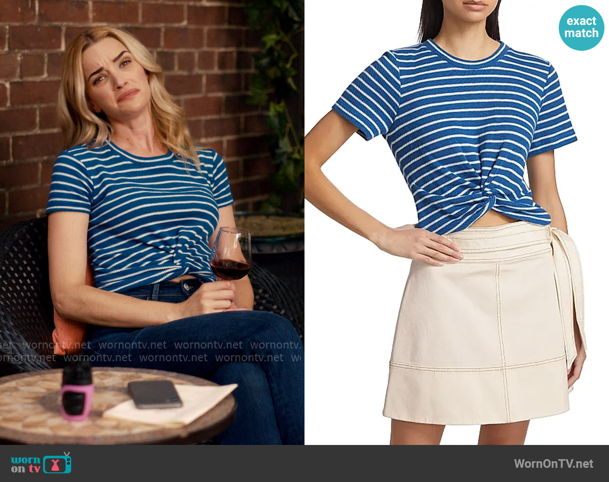 WornOnTV: Georgia’s blue striped twist hem tee on Ginny & Georgia ...