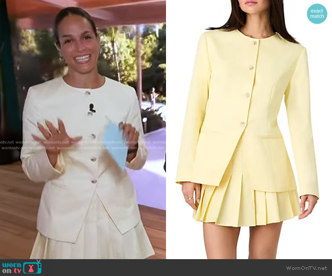 WornOnTV: Jess Sims’ round neck jacket and pleated mini skirt on Good ...