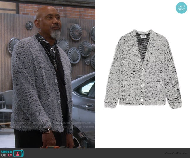 WornOnTV: Frank’s gray cardigan on The Upshaws | Clothes and Wardrobe ...