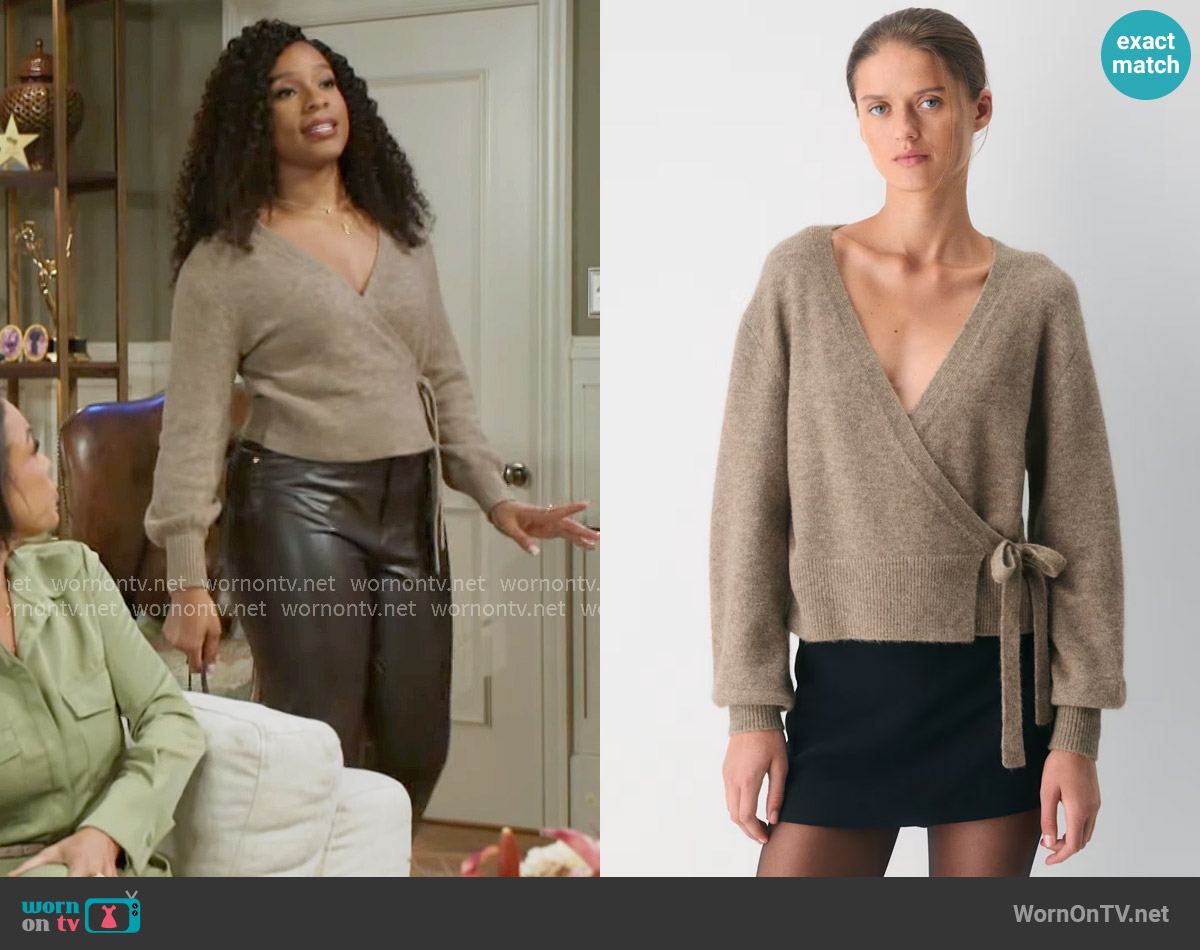 WornOnTV: Naomi’s beige wrap sweater on Beyond the Gates | Arielle ...